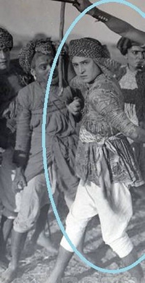 11 pictures of the first color film of Indian cinema 'Kisan Kanya'