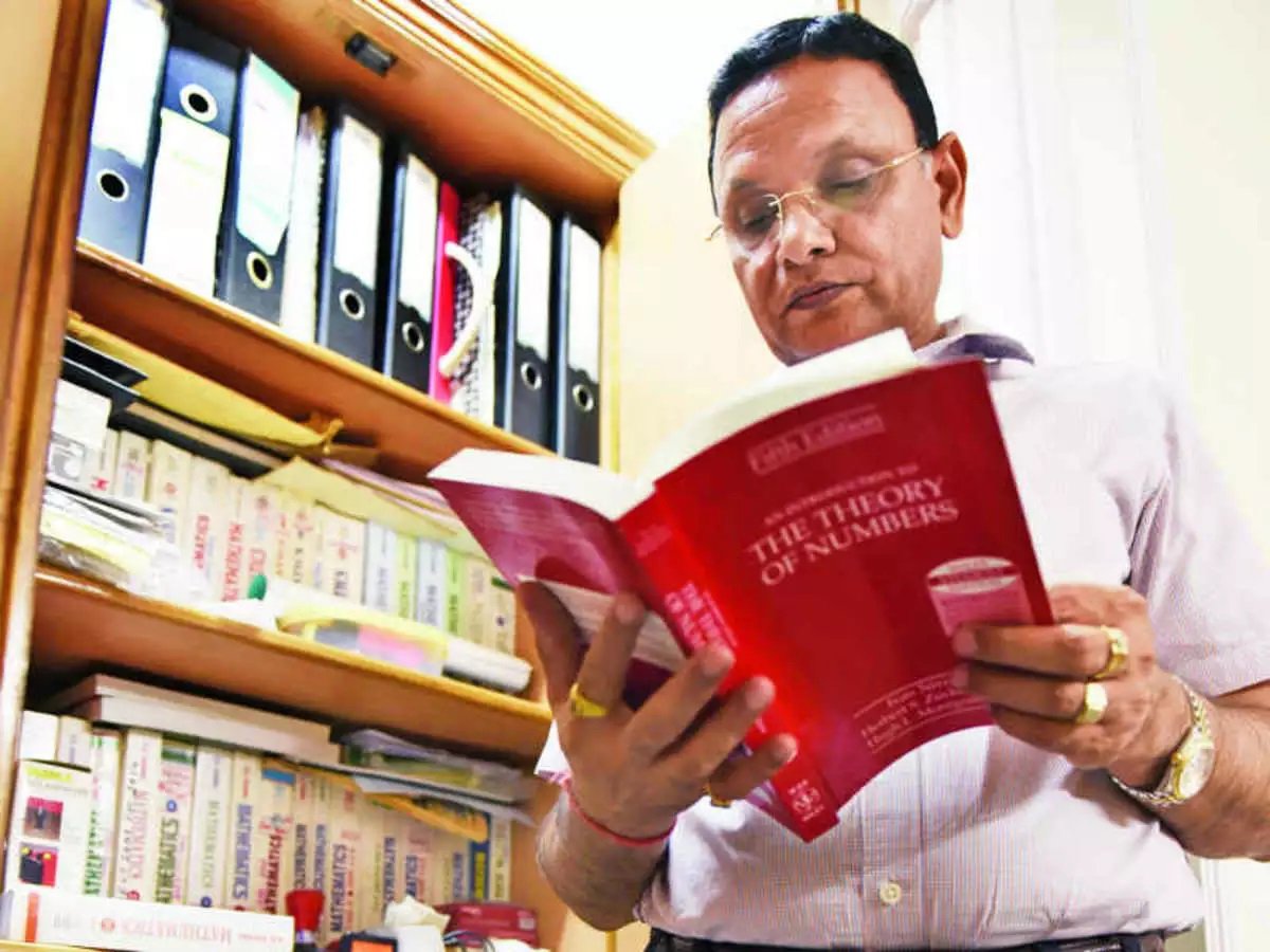 Where is RD Sharma Now | कहां हैं मैथमेटिशियन आर.डी शर्मा