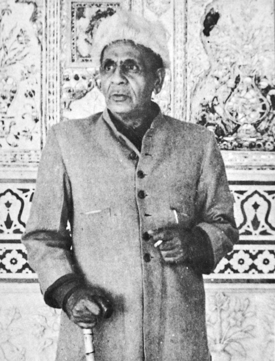 Famous Indian Shayar Photo's, मिर्ज़ा ग़ालिब समेत मशहूर शायरों की शायरियां