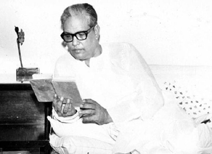 Famous Indian Shayar Photo's, मिर्ज़ा ग़ालिब समेत मशहूर शायरों की शायरियां