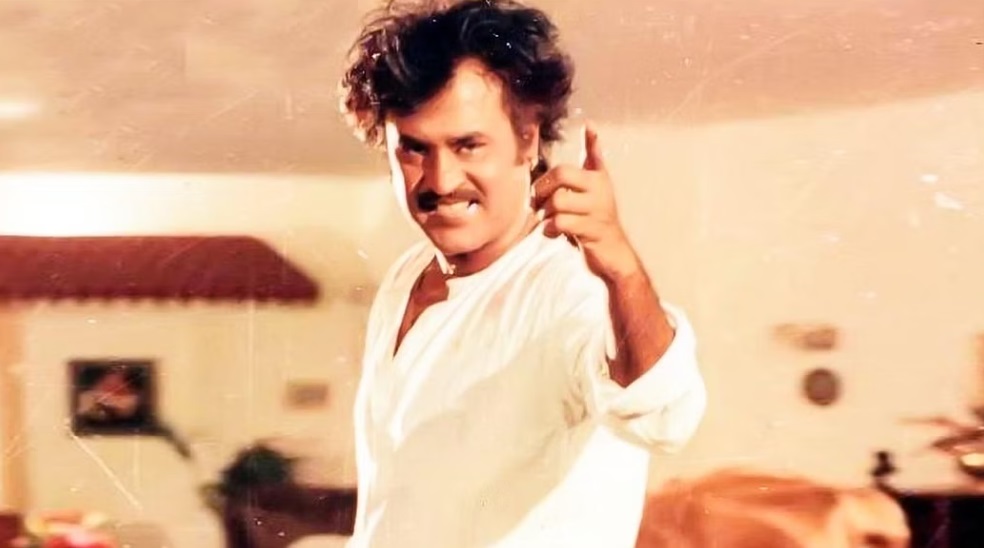 Rajinikanth Cigarette Style in Hindi | रजनीकांत के स्टाइल