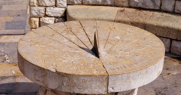 History of clock pracheen kal mein log kaise dekhte the samaya. घड़ी का ...