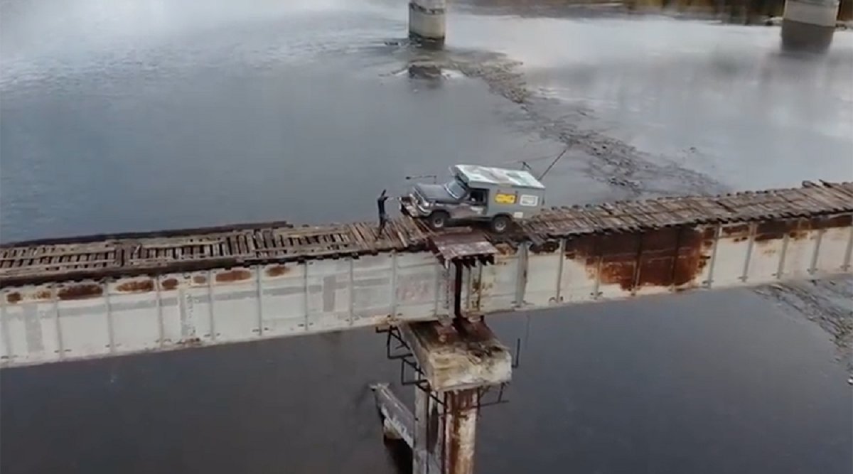 kuandinsky Bridge: World's most dangerous vehicle bridge