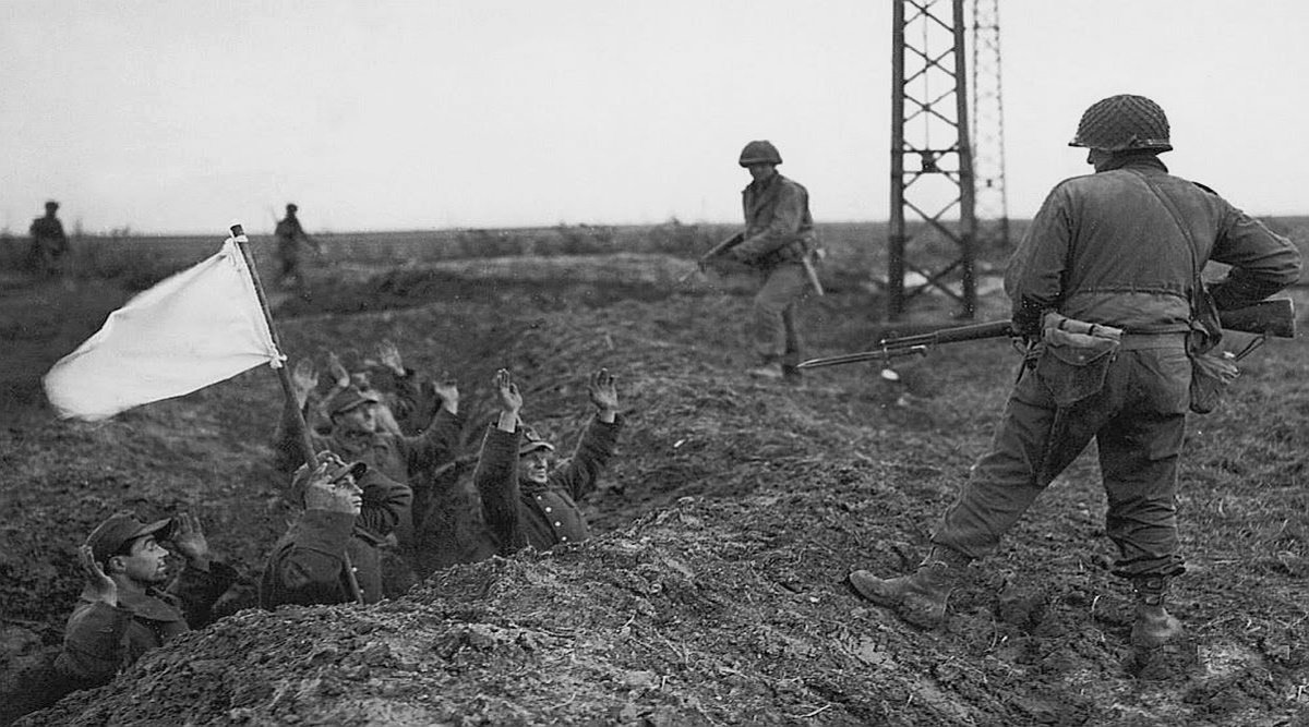 When did the white flag become symbol of surrender. सफ़ेद झंडे का ...