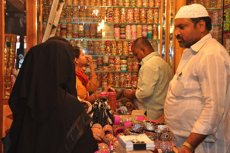 Lakh Ki Chudiyan Significance and How It Is Made| लाख की चूड़ियां